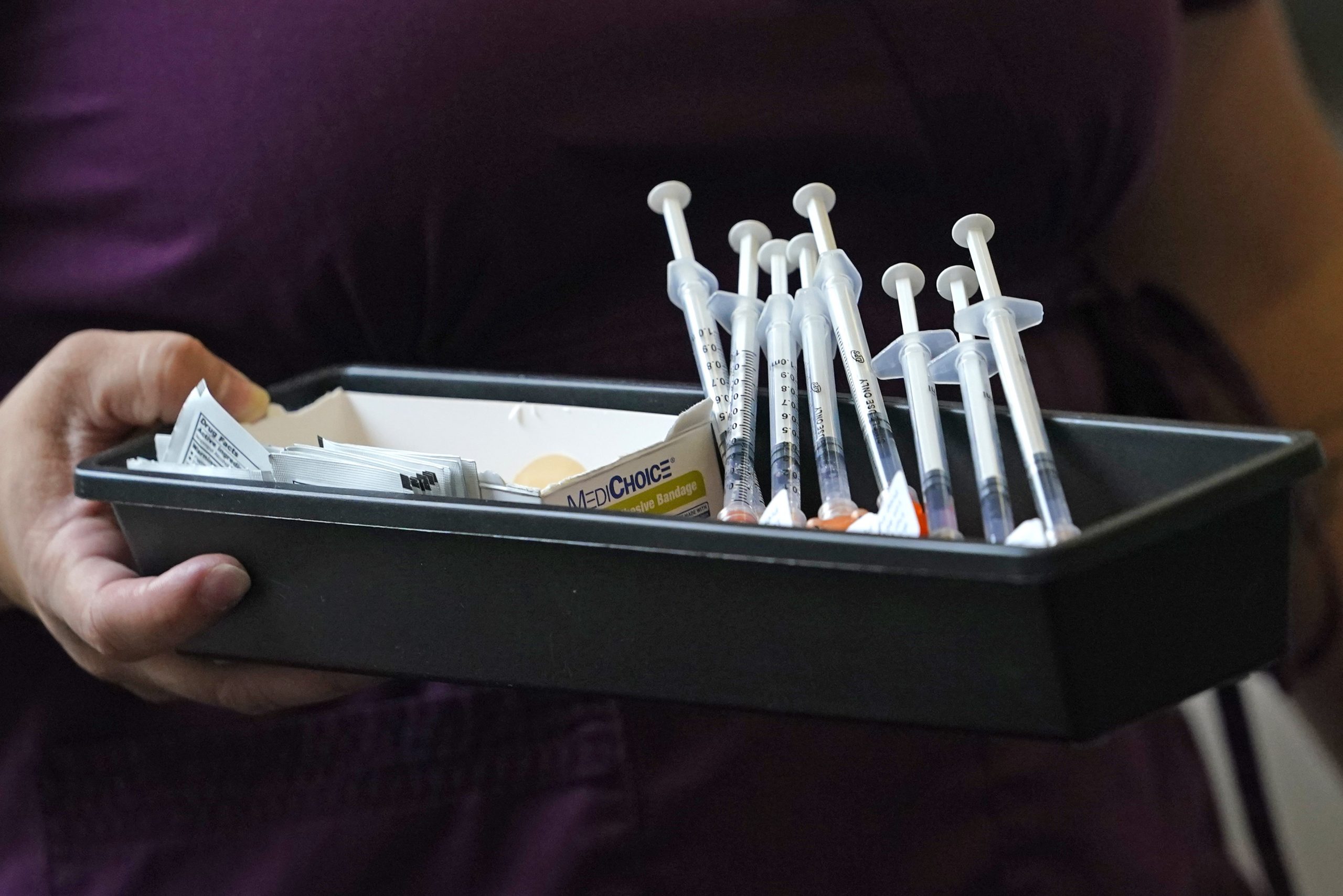 COVID-19 booster: How to explain third dose vaccine hesitancy in Canada?
