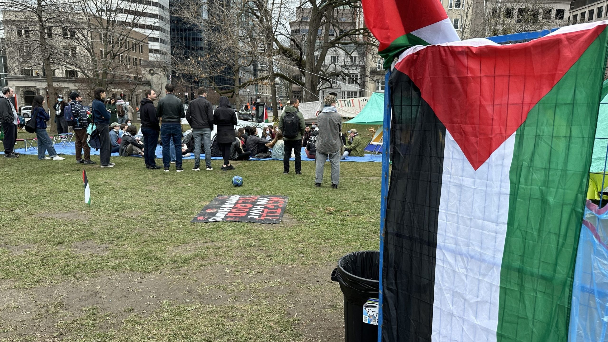 McGill encampment in solidarity with Gaza: second day - CityNews Winnipeg