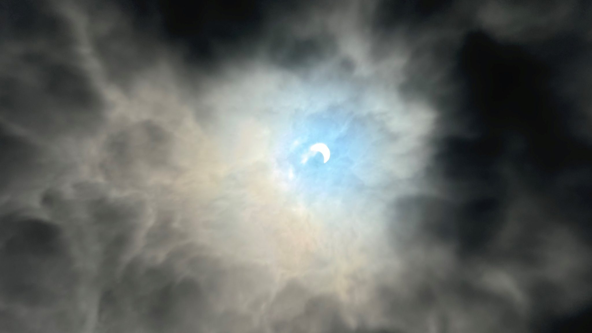 Winnipeggers get the chance to view the very rare partial solar eclipse ...