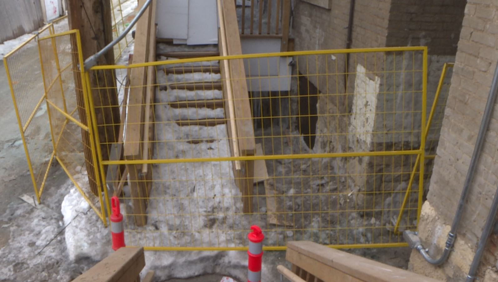 Winnipeg apartment destroyed by fire being targeted by thieves ...