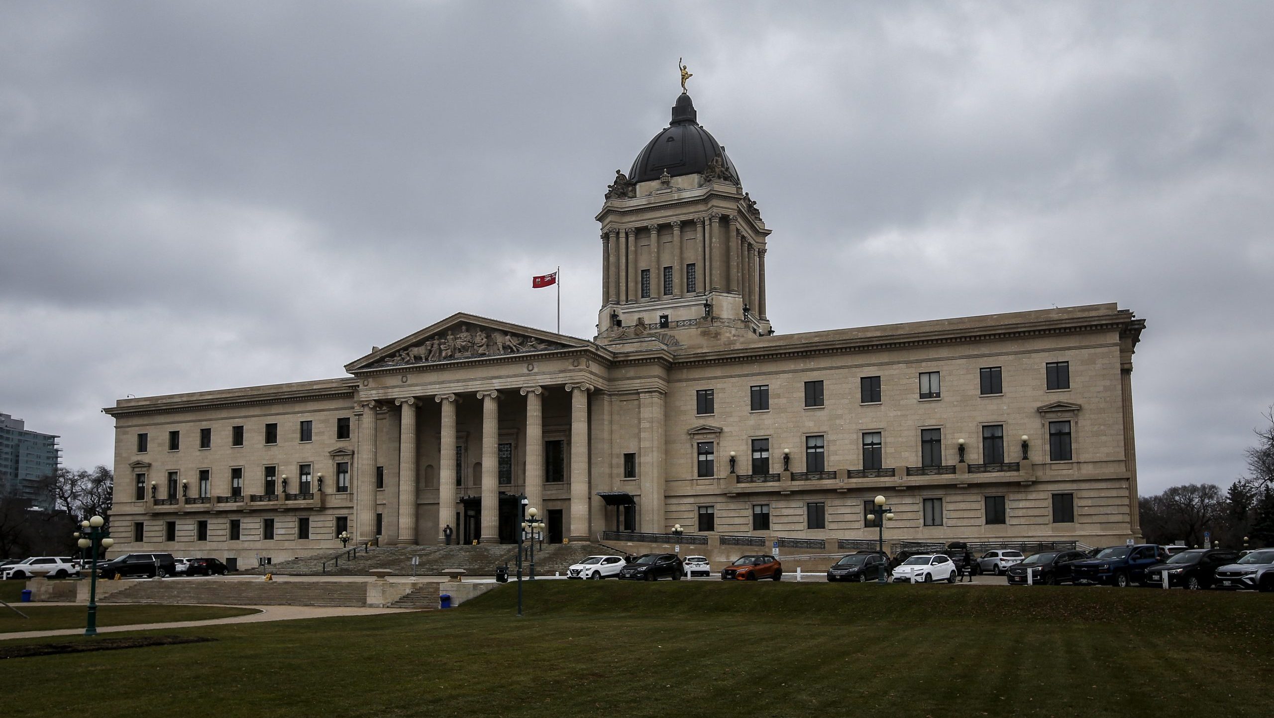 Manitoba minimum wage set to increase to $16 an hour this October