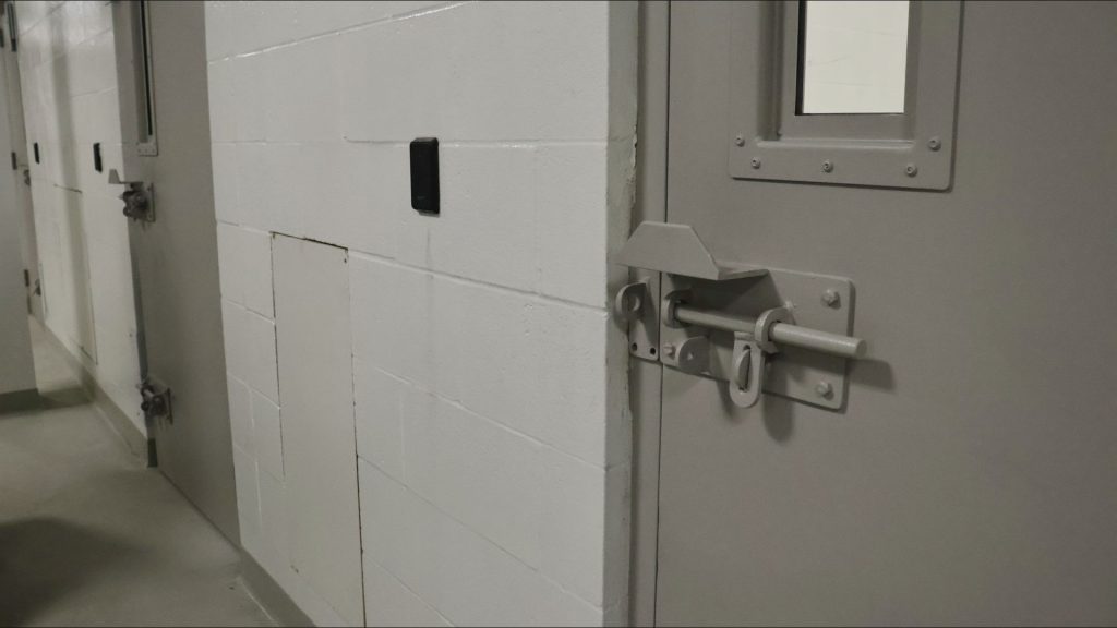 Province showcases new sobering centre in Point Douglas neighbourhood