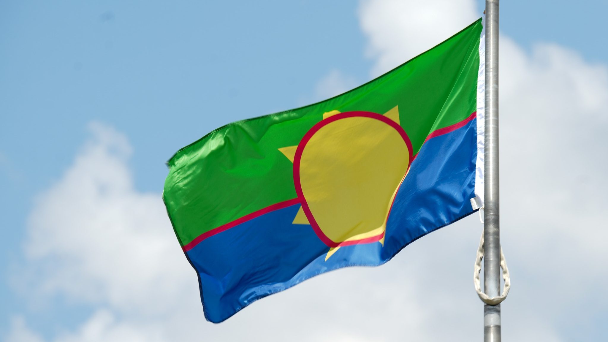 Treaty One Flag permanently raised at Assiniboia Downs