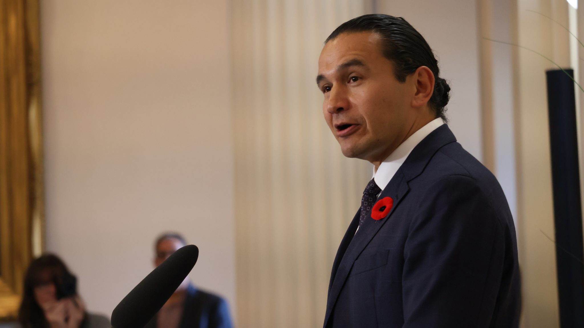 Manitoba Premier Wab Kinew reacts to Trump's tariffs