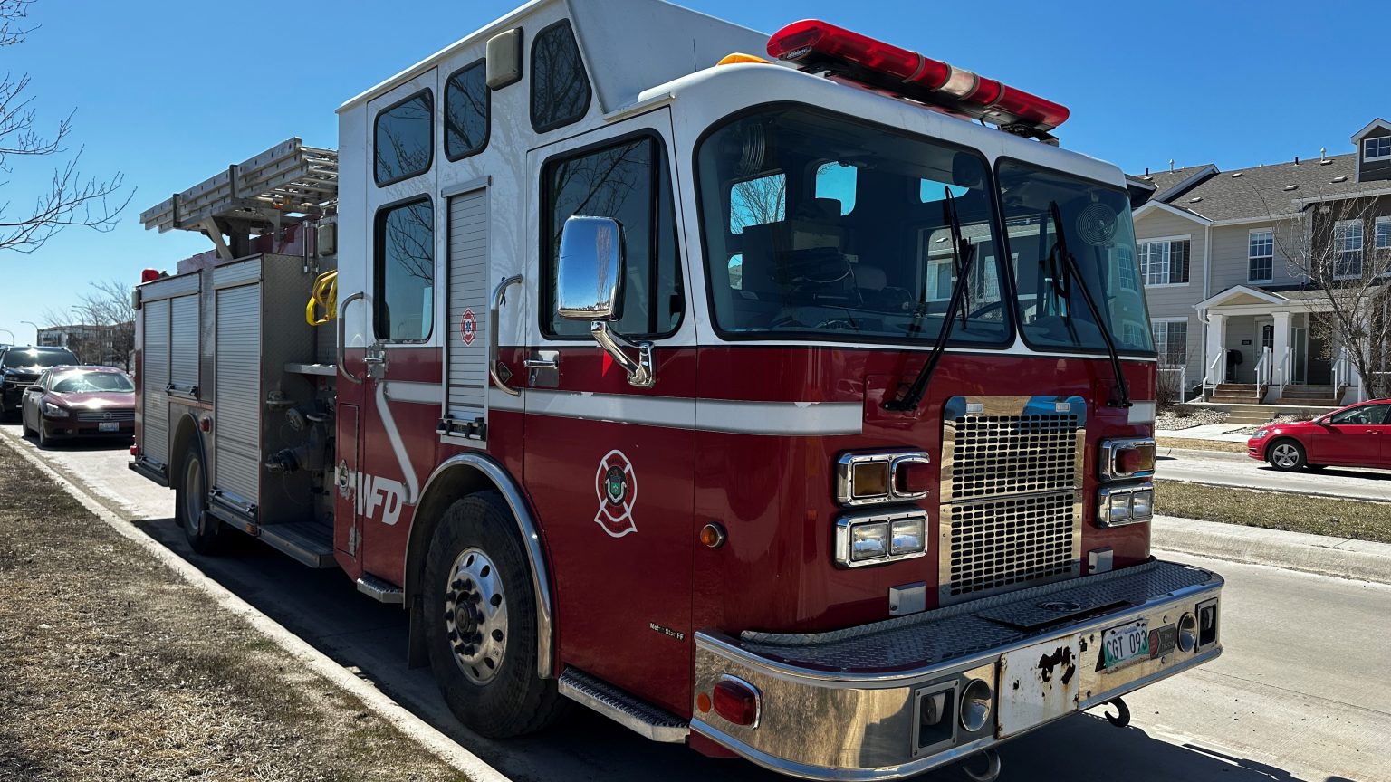 Winnipeg adds new ladder truck as fire officials push for more staffing