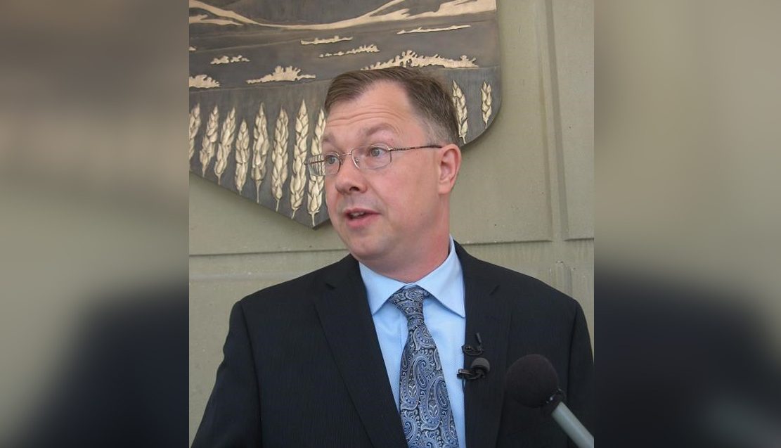 Two Alberta lawyers agree to plea bargain for having Manitoba judge followed