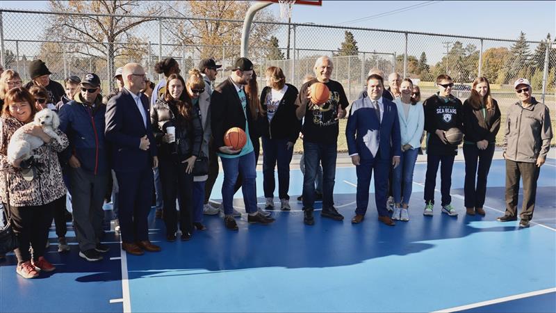 New basketball court unveiled in memory of Winnipeg Sea Bears star Chad ...